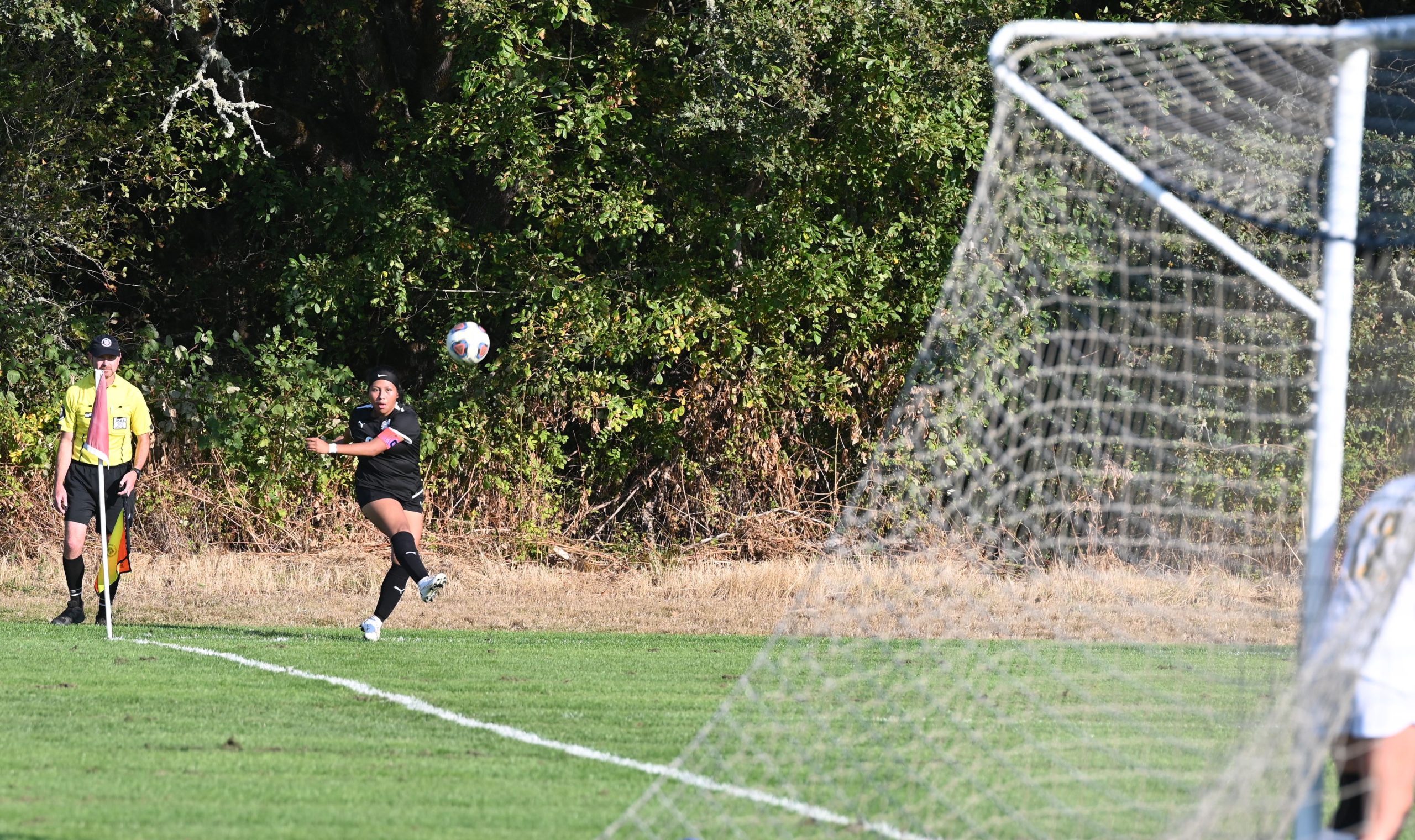 Effective corner kick, senior’s special goal highlight girls soccer win - Philomath News