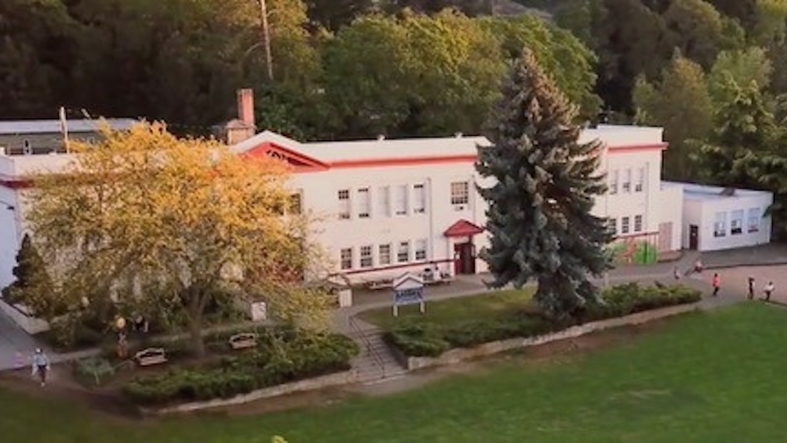 Columbia River Gorge charter school wins nearly $1 million for energy ...