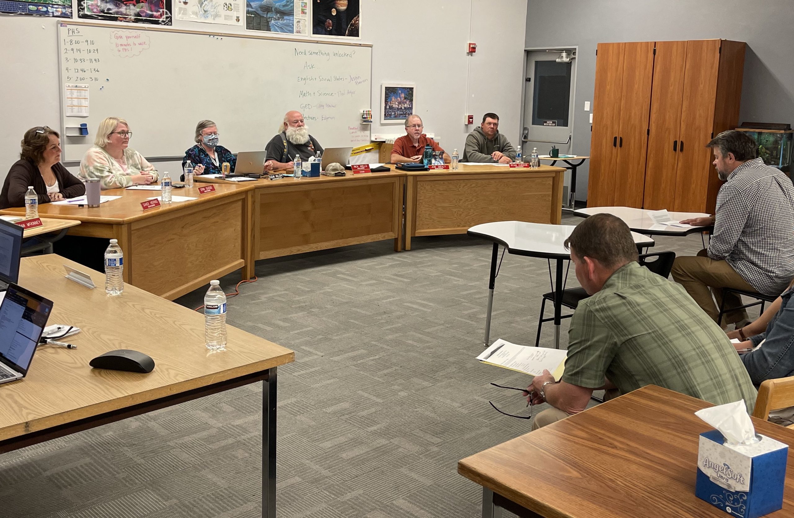 Climbing student numbers spark board discussion - Philomath News