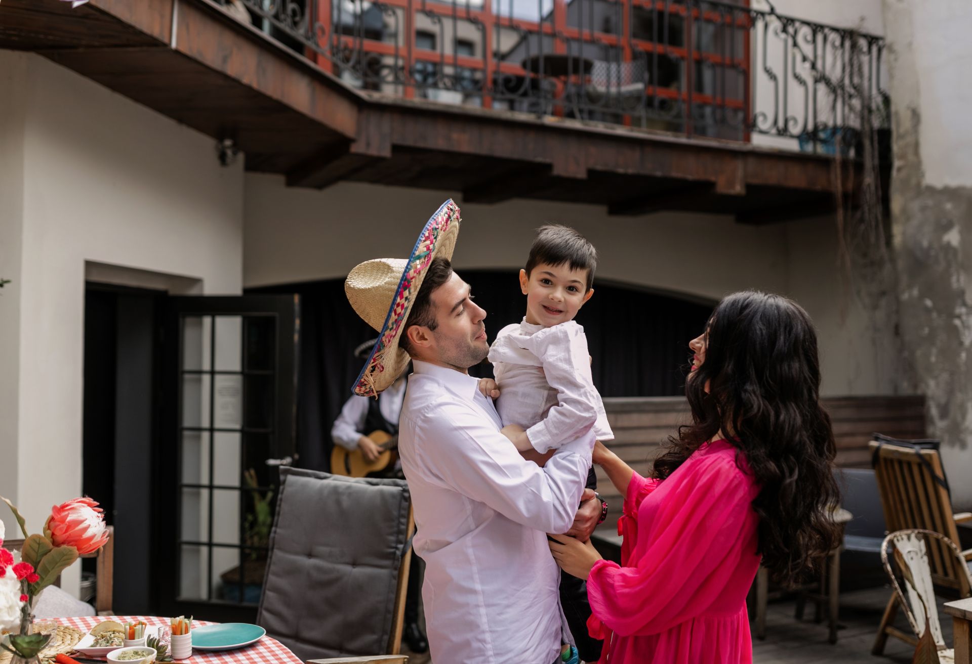 More Hispanic families are reaching the middle class - Philomath News