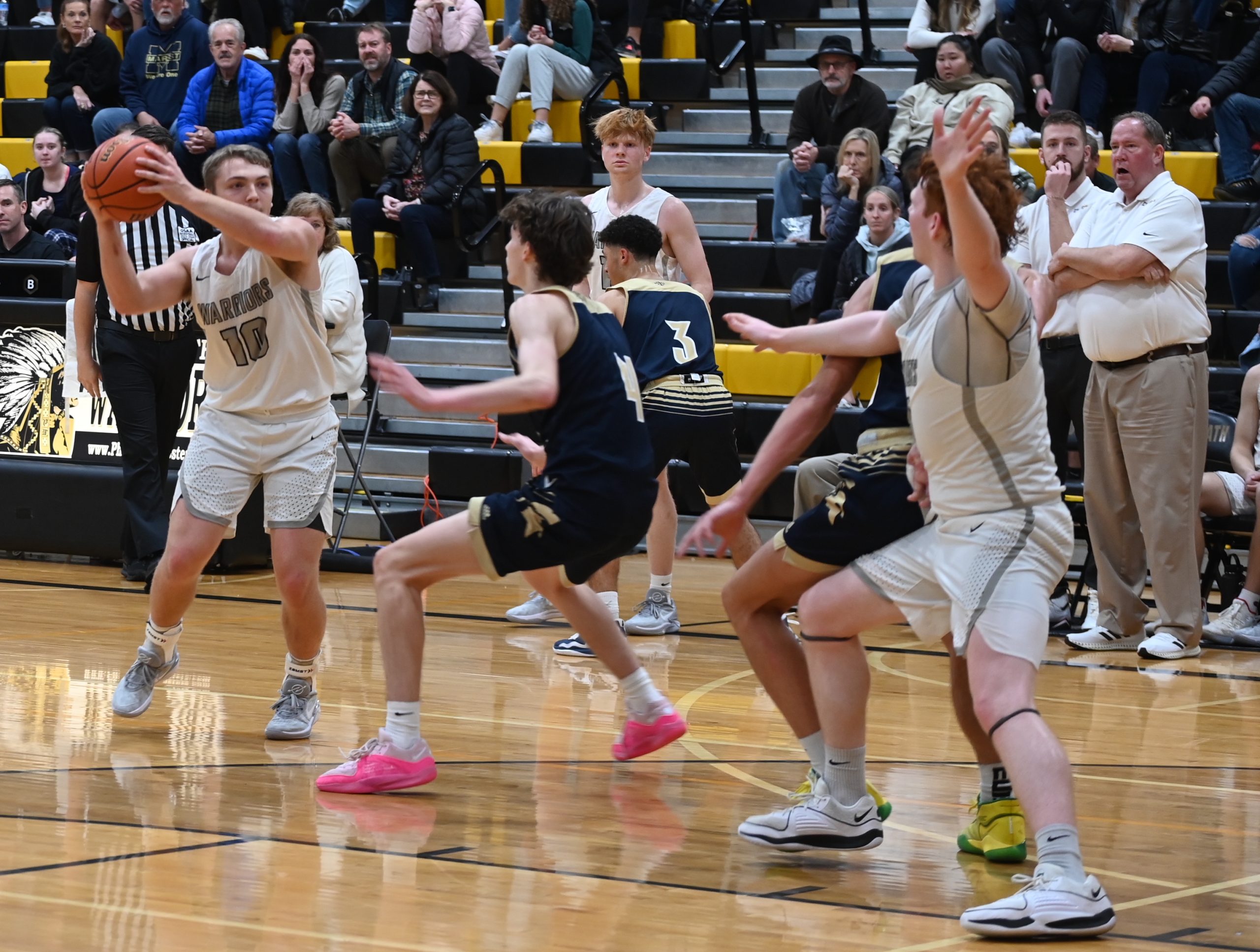 Marist hits big 3 late to beat PHS in boys hoops - Philomath News