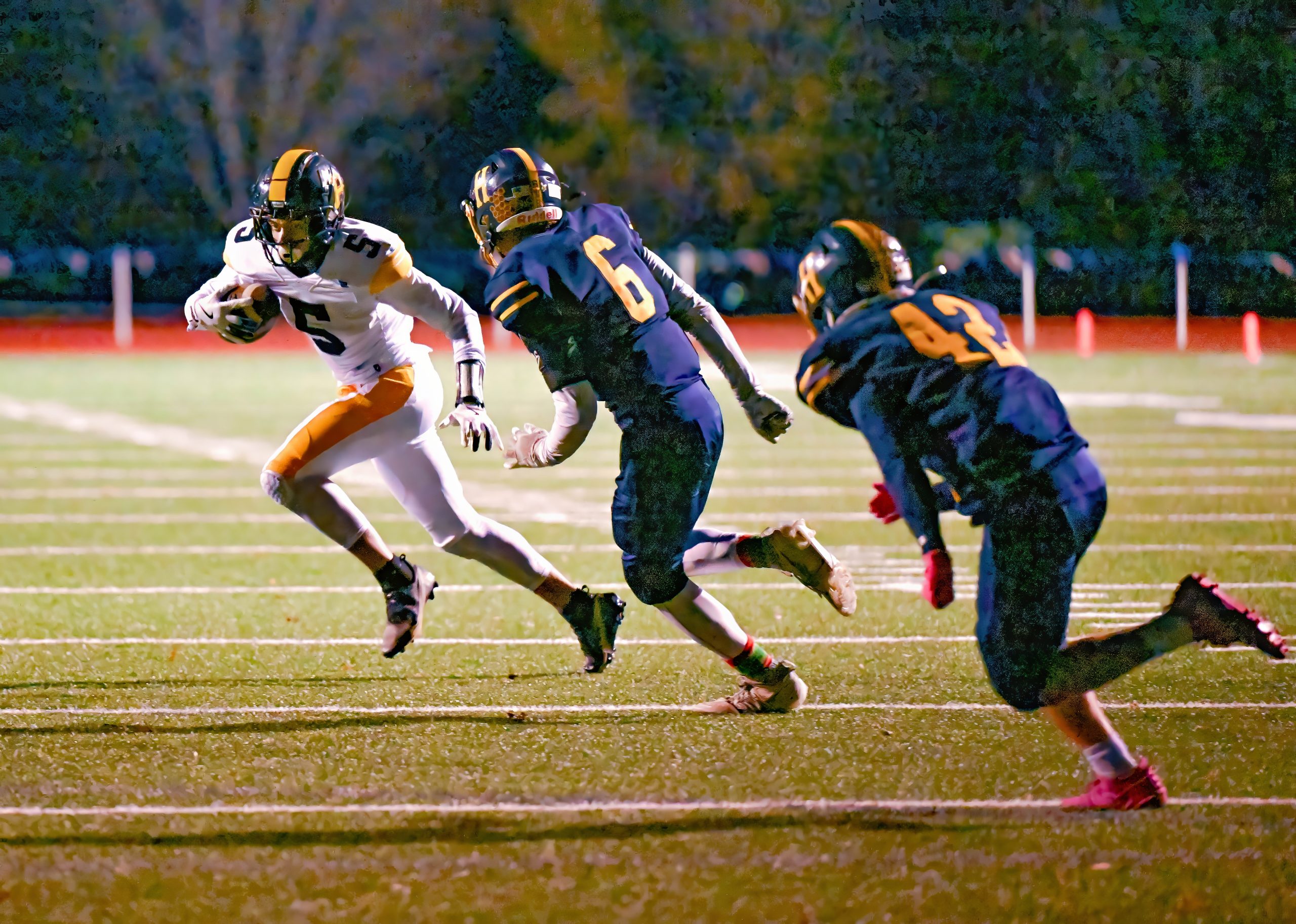 Henley scores late in 4A football playoff to knock off Warriors ...