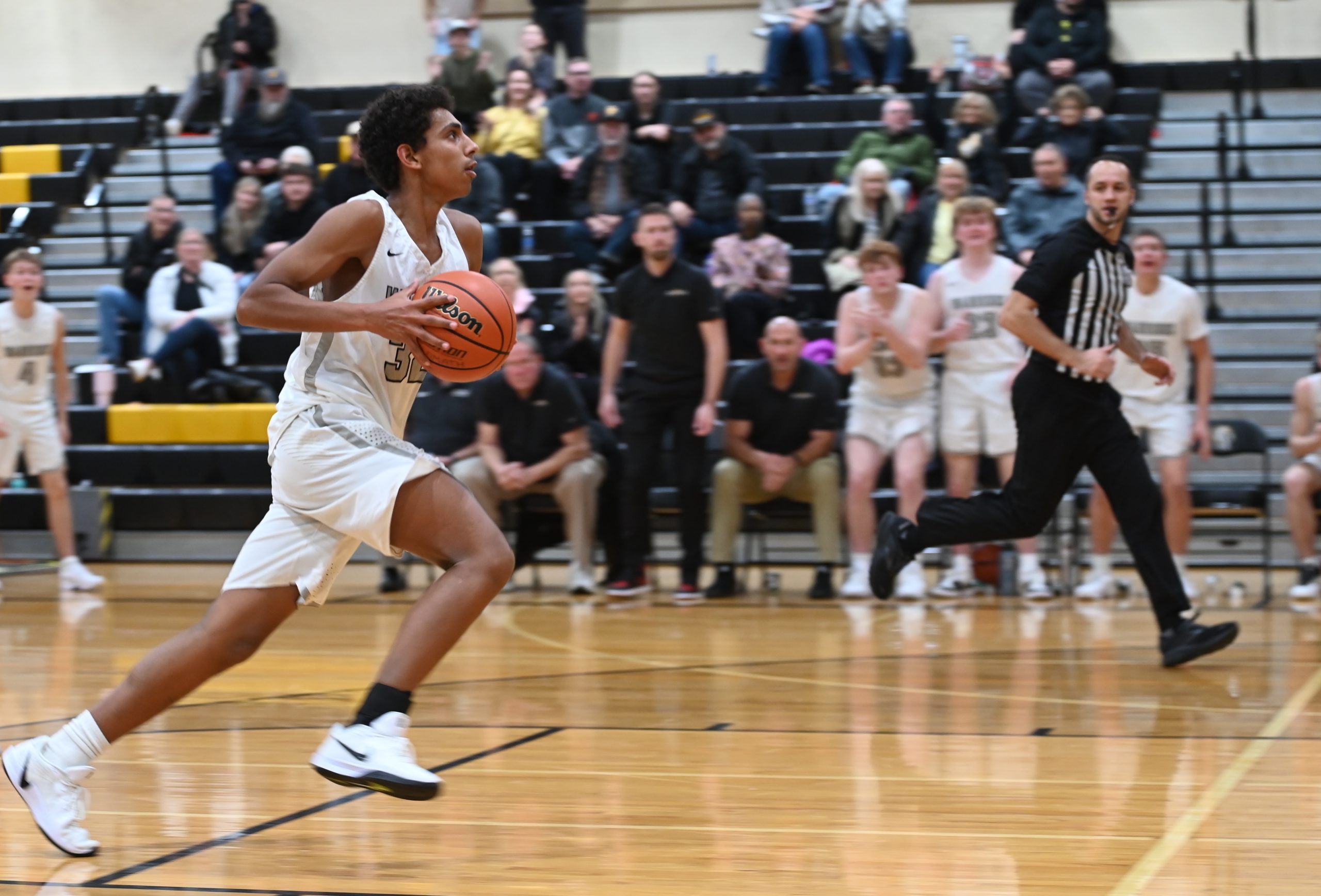 Warriors rally for win in boys basketball thriller - Philomath News