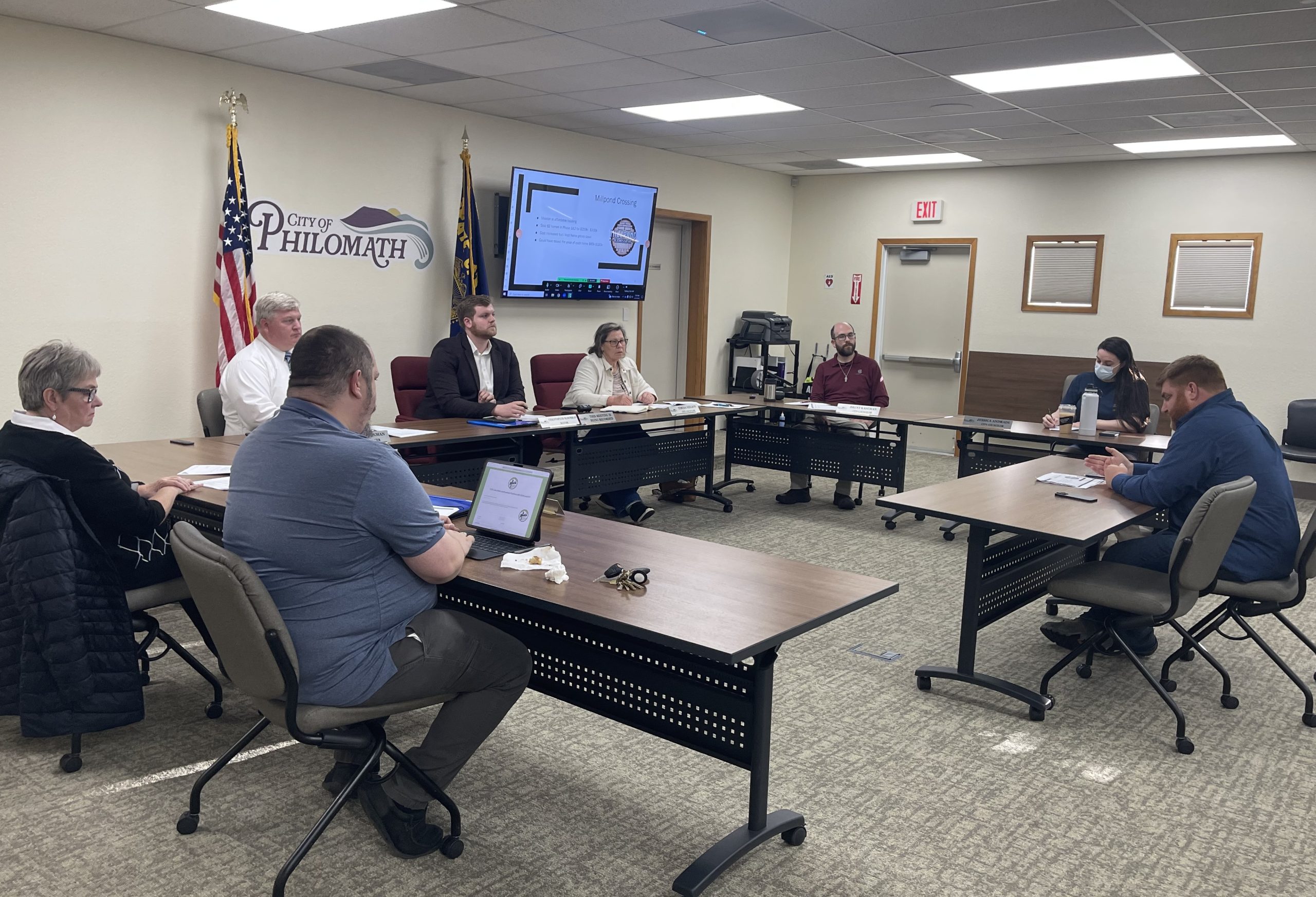 Millpond Crossing developer sits at table with Philomath City Council ...