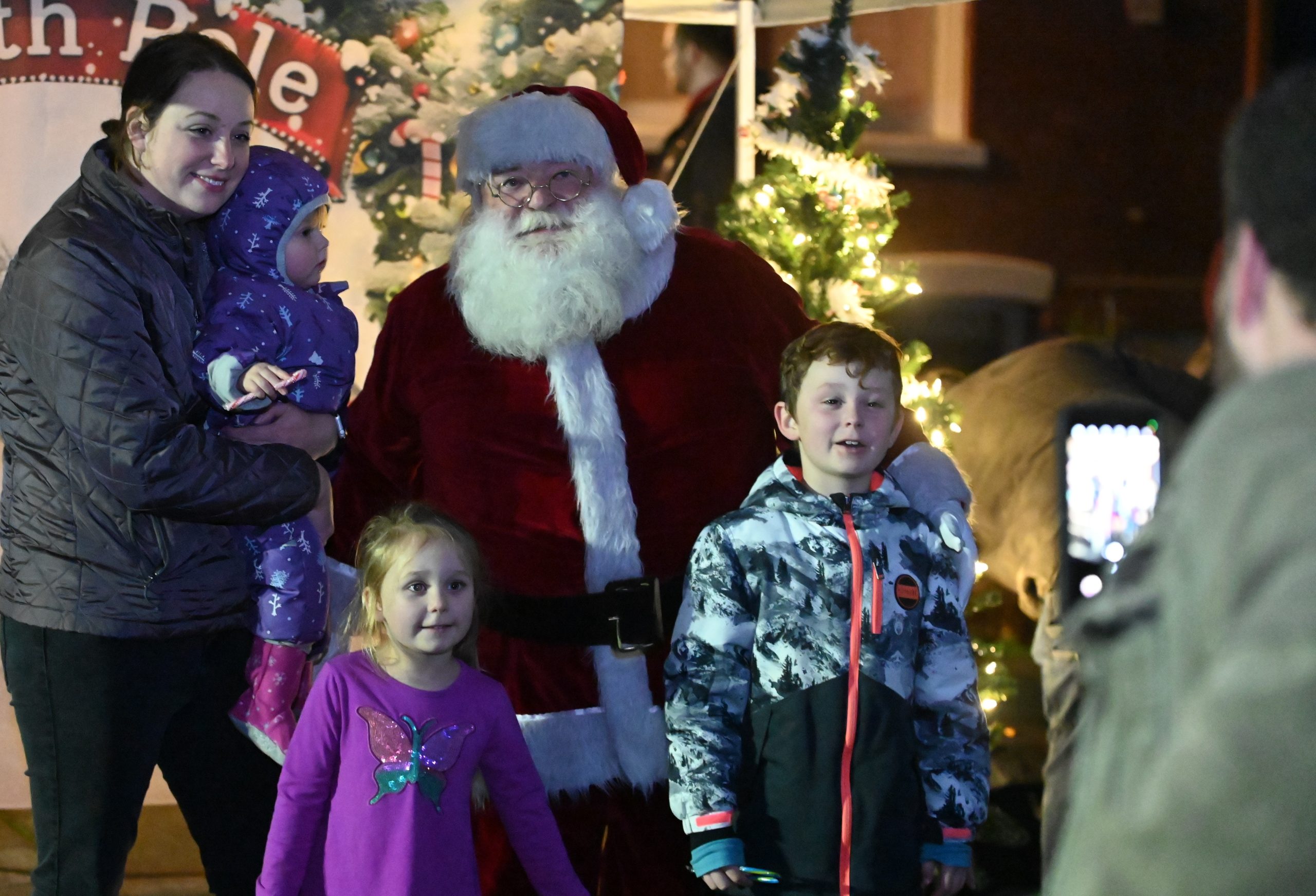 Philomath's 65-foot tree to light up Friday evening - Philomath News