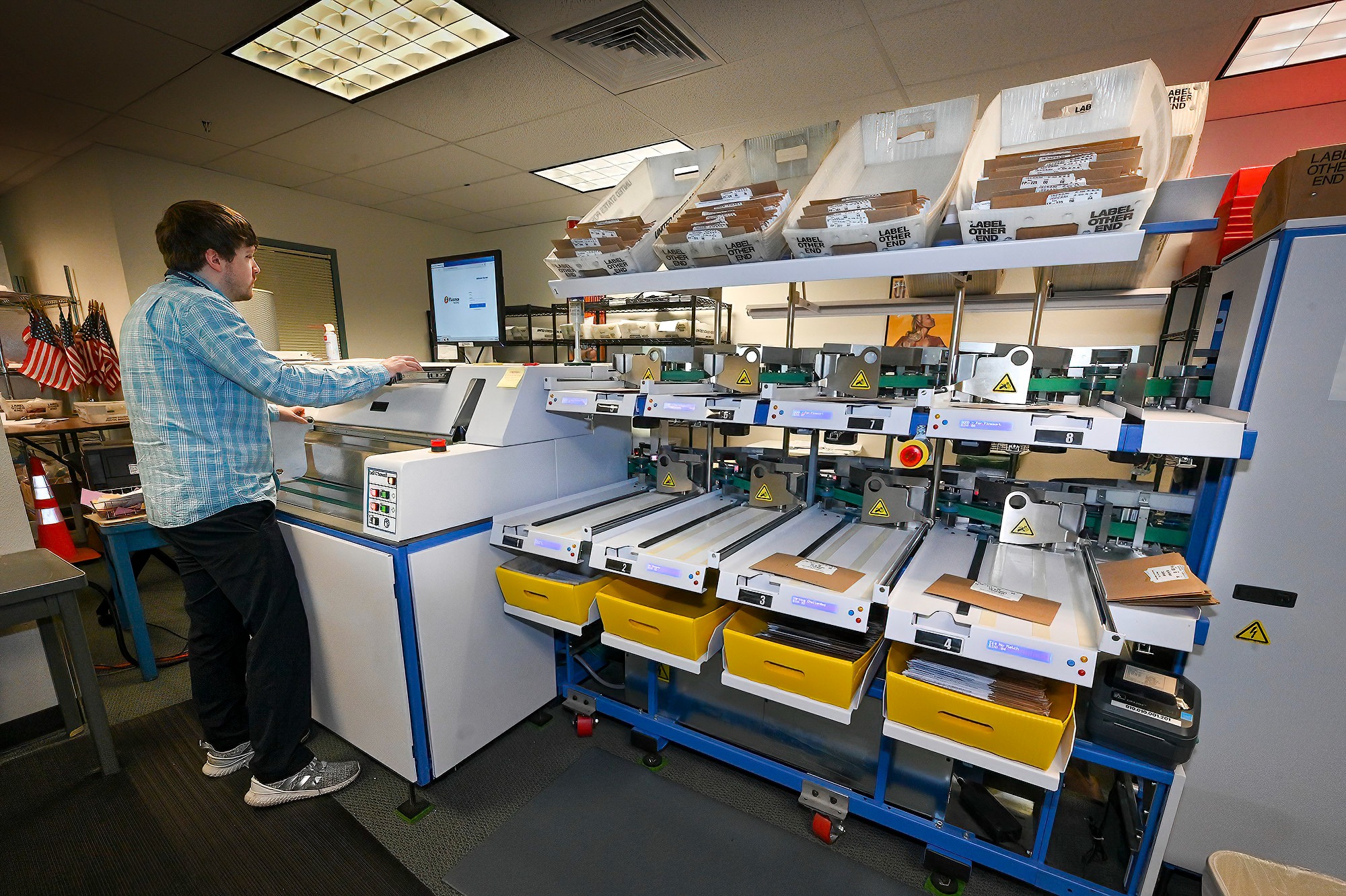 Oregon not required to give feds voter data, judge rules - Philomath News